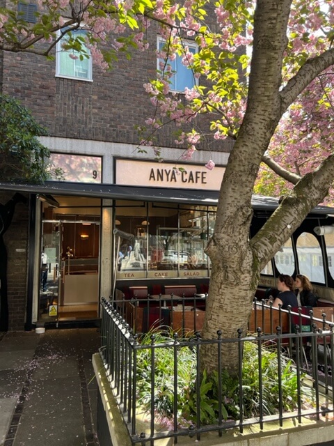 Anya Hindmarch, Sister Jane & the London vibe - Petocuri